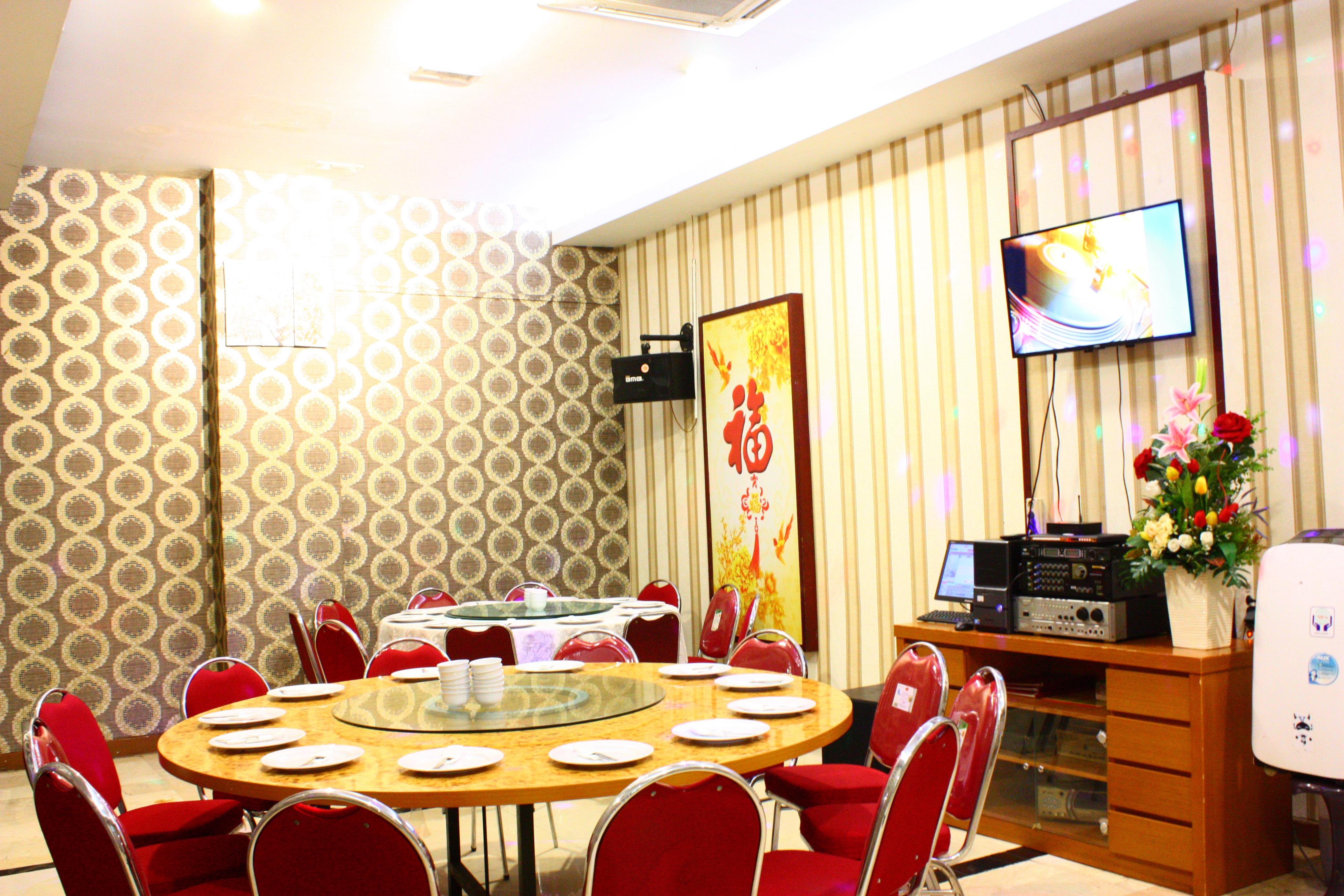 Golden Leaf Restaurant - Home
